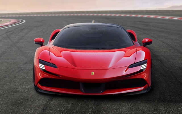 First Ferrari's Hybrid Vehicle Gets an Innovative Transmission from Magna